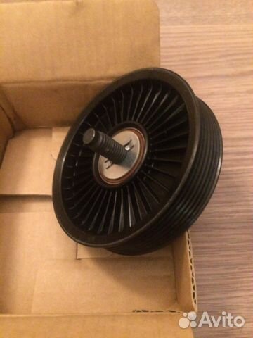 Ролик обводной приводного ремня GM 25180907 с осью купить в Москве ...